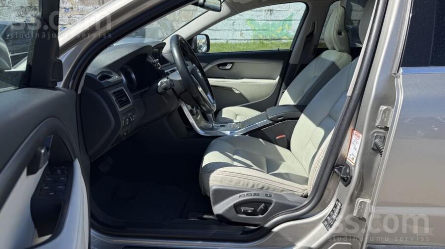 Pelēks Volvo XC70 2011 Rīga, ar dzinēja tilpumu 2.00 L un nobraukumu 296 tūkst. km par 7500 €, foto 11 vietnē AUTOMOTO.COM.LV