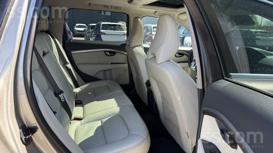 Pelēks Volvo XC70 2011 Rīga, ar dzinēja tilpumu 2.00 L un nobraukumu 296 tūkst. km par 7500 €, foto 17 vietnē AUTOMOTO.COM.LV