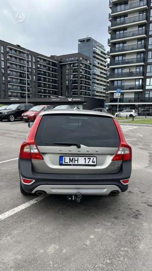 Pelēks Volvo XC70 2011 Viļņa, ar dzinēja tilpumu 2.40 L un nobraukumu 391 tūkst. km par 6000 €, foto 6 vietnē AUTOMOTO.COM.LV