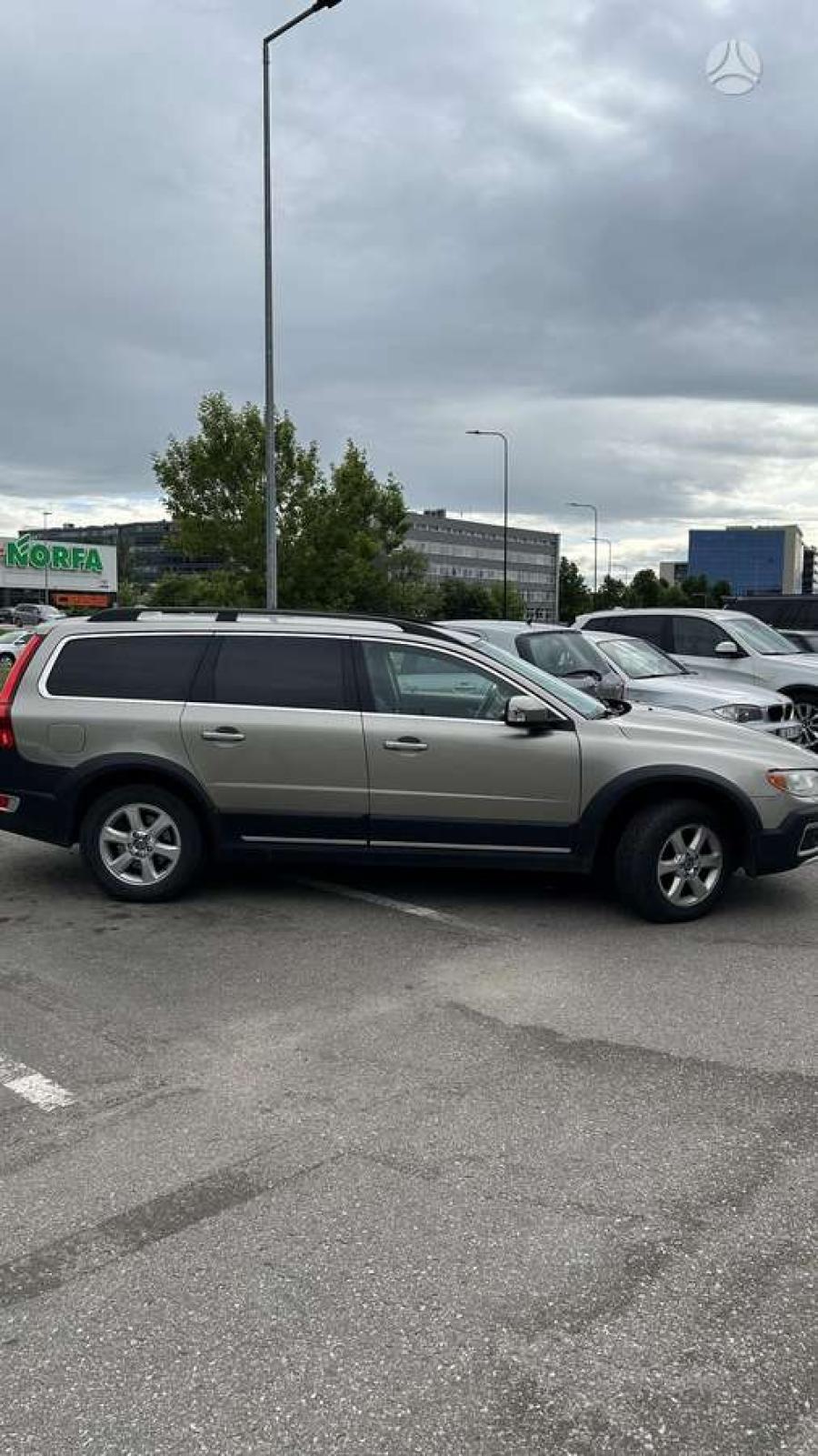 Pelēks Volvo XC70 2011 Viļņa, ar dzinēja tilpumu 2.40 L un nobraukumu 391 tūkst. km par 6000 €, foto 9 vietnē AUTOMOTO.COM.LV