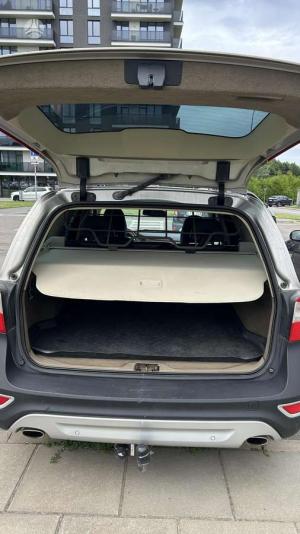 Pelēks Volvo XC70 2011 Viļņa, ar dzinēja tilpumu 2.40 L un nobraukumu 391 tūkst. km par 6000 €, foto 10 vietnē AUTOMOTO.COM.LV