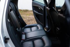 Grey Volvo XC70 2011 in Riga, with an engine capacity of 2.40 L and mileage of 316 thousand km for 9495 €, photo 13 on AUTOMOTO.COM.LV