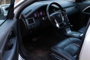 Grey Volvo XC70 2011 in Riga, with an engine capacity of 2.40 L and mileage of 316 thousand km for 9495 €, photo 17 on AUTOMOTO.COM.LV