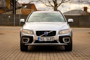 Grey Volvo XC70 2011 in Riga, with an engine capacity of 2.00 L and mileage of 0 thousand km for 8350 €, photo 3 on AUTOMOTO.COM.LV