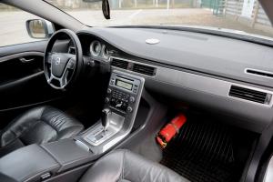 Grey Volvo XC70 2011 in Riga, with an engine capacity of 2.00 L and mileage of 0 thousand km for 8350 €, photo 15 on AUTOMOTO.COM.LV