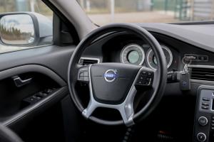 Grey Volvo XC70 2011 in Riga, with an engine capacity of 2.00 L and mileage of 0 thousand km for 8350 €, photo 17 on AUTOMOTO.COM.LV