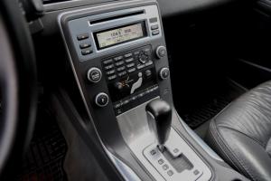 Grey Volvo XC70 2011 in Riga, with an engine capacity of 2.00 L and mileage of 0 thousand km for 8350 €, photo 19 on AUTOMOTO.COM.LV