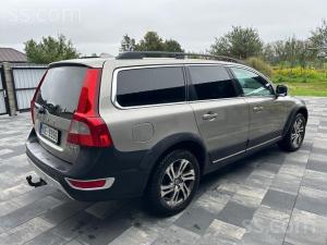 Grey Volvo XC70 2011 in Rezekne, with an engine capacity of 2.40 L and mileage of 337 thousand km for 6700 €, photo  on AUTOMOTO.COM.LV