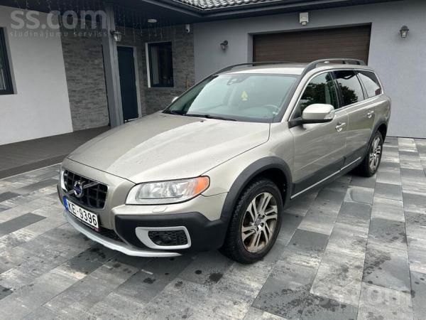 Pelēks Volvo XC70 2011 Rēzekne, ar dzinēja tilpumu 2.40 L un nobraukumu 337 tūkst. km par 6700 €, foto 4 vietnē AUTOMOTO.COM.LV