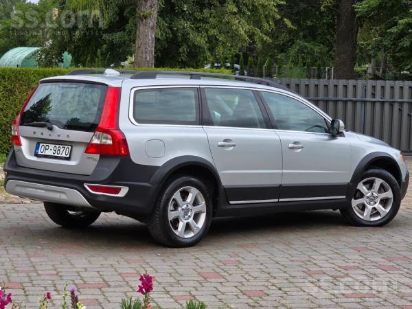 Pelēks Volvo XC70 2011 Rīga, ar dzinēja tilpumu 2.00 L un nobraukumu 371 tūkst. km par 6950 €, foto 5 vietnē AUTOMOTO.COM.LV