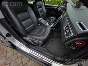 Pelēks Volvo XC70 2011 Rīga, ar dzinēja tilpumu 2.00 L un nobraukumu 371 tūkst. km par 6950 €, foto 22 vietnē AUTOMOTO.COM.LV
