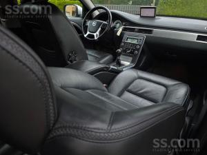 Pelēks Volvo XC70 2011 Rīga, ar dzinēja tilpumu 2.00 L un nobraukumu 371 tūkst. km par 6950 €, foto 23 vietnē AUTOMOTO.COM.LV