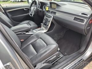 Pelēks Volvo XC70 2011 Rīga, ar dzinēja tilpumu 2.40 L un nobraukumu 0 tūkst. km par 7695 €, foto 16 vietnē AUTOMOTO.COM.LV