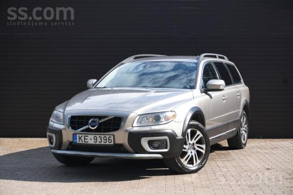 Grey Volvo XC70 2011 in Riga, with an engine capacity of 2.40 L and mileage of 337 thousand km for 8490 €, photo 1 on AUTOMOTO.COM.LV