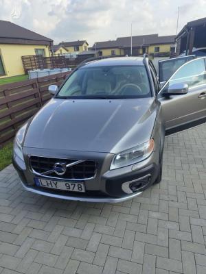 Grey Volvo XC70 2011 in Klaipeda, with an engine capacity of 3.19 L and mileage of 225 thousand km for 6400 €, photo  on AUTOMOTO.COM.LV