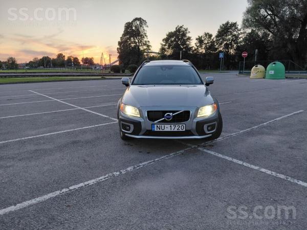 Pelēks Volvo XC70 2011 Rīga, ar dzinēja tilpumu 2.40 L un nobraukumu 399 tūkst. km par 7200 €, foto 4 vietnē AUTOMOTO.COM.LV
