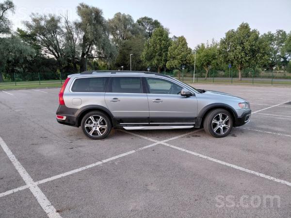 Pelēks Volvo XC70 2011 Rīga, ar dzinēja tilpumu 2.40 L un nobraukumu 399 tūkst. km par 7200 €, foto 6 vietnē AUTOMOTO.COM.LV