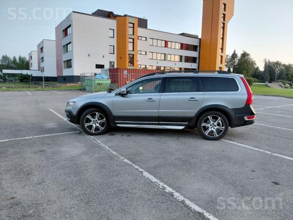 Pelēks Volvo XC70 2011 Rīga, ar dzinēja tilpumu 2.40 L un nobraukumu 399 tūkst. km par 7200 €, foto 7 vietnē AUTOMOTO.COM.LV