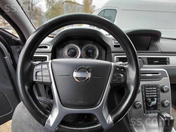 Pelēks Volvo XC70 2011 Rīga, ar dzinēja tilpumu 2.40 L un nobraukumu 399 tūkst. km par 7200 €, foto 11 vietnē AUTOMOTO.COM.LV