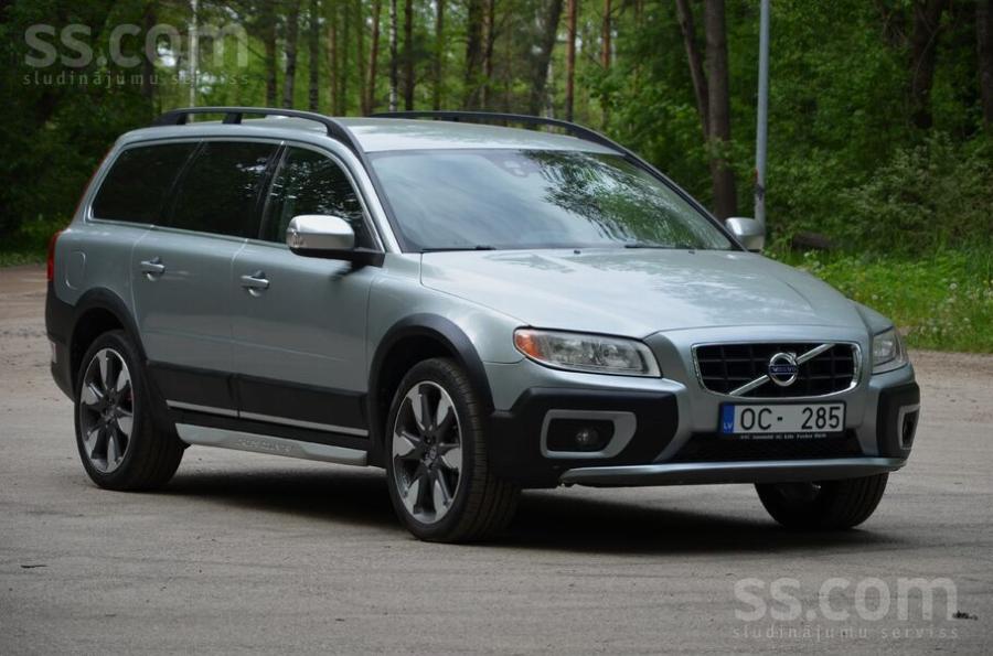 Pelēks Volvo XC70 2012 Rīga, ar dzinēja tilpumu 2.40 L un nobraukumu 0 tūkst. km par 10390 €, foto 1 vietnē AUTOMOTO.COM.LV