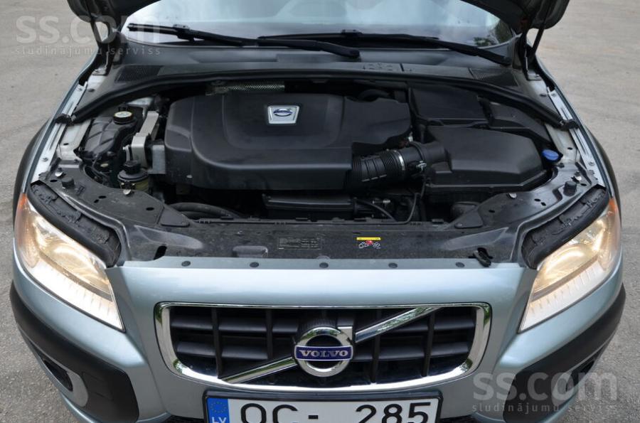 Pelēks Volvo XC70 2012 Rīga, ar dzinēja tilpumu 2.40 L un nobraukumu 0 tūkst. km par 10390 €, foto 11 vietnē AUTOMOTO.COM.LV