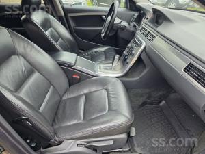 Pelēks Volvo XC70 2012 Rēzekne, ar dzinēja tilpumu 2.40 L un nobraukumu 0 tūkst. km par 8990 €, foto 9 vietnē AUTOMOTO.COM.LV
