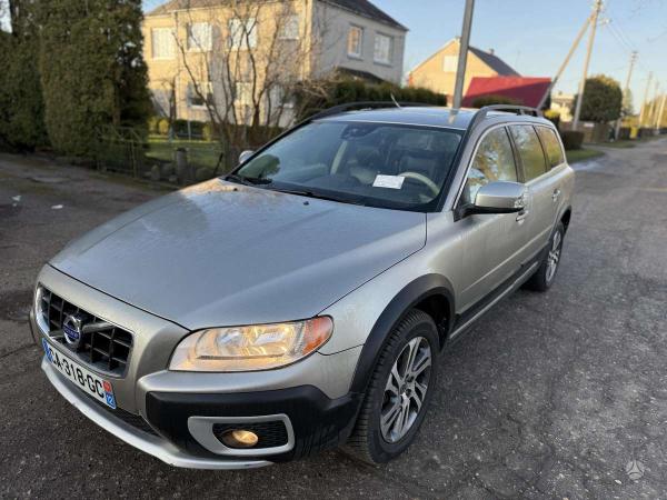Grey Volvo XC70 2012 in Marijampole, with an engine capacity of 1.98 L and mileage of 270 thousand km for 4800 €, photo 1 on AUTOMOTO.COM.LV