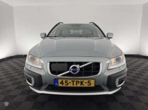 Grey Volvo XC70 2012 in Jonava, with an engine capacity of 1.98 L and mileage of 410 thousand km for 8200 €, photo 2 on AUTOMOTO.COM.LV
