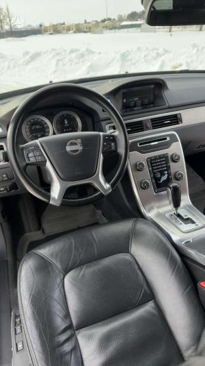 Pelēks Volvo XC70 2012 Kauņa, ar dzinēja tilpumu 2.40 L un nobraukumu 241 tūkst. km par 9999 €, foto 15 vietnē AUTOMOTO.COM.LV