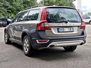 Pelēks Volvo XC70 2012 Rīga, ar dzinēja tilpumu 2.40 L un nobraukumu 250 tūkst. km par 3900 €, foto 5 vietnē AUTOMOTO.COM.LV