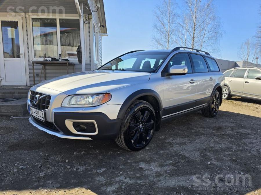Pelēks Volvo XC70 2012 Rēzekne, ar dzinēja tilpumu 2.00 L un nobraukumu 0 tūkst. km par 7800 €, foto 4 vietnē AUTOMOTO.COM.LV