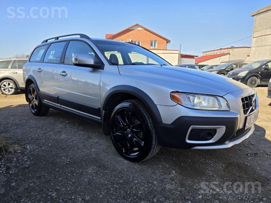 Pelēks Volvo XC70 2012 Rēzekne, ar dzinēja tilpumu 2.00 L un nobraukumu 0 tūkst. km par 7800 €, foto 5 vietnē AUTOMOTO.COM.LV