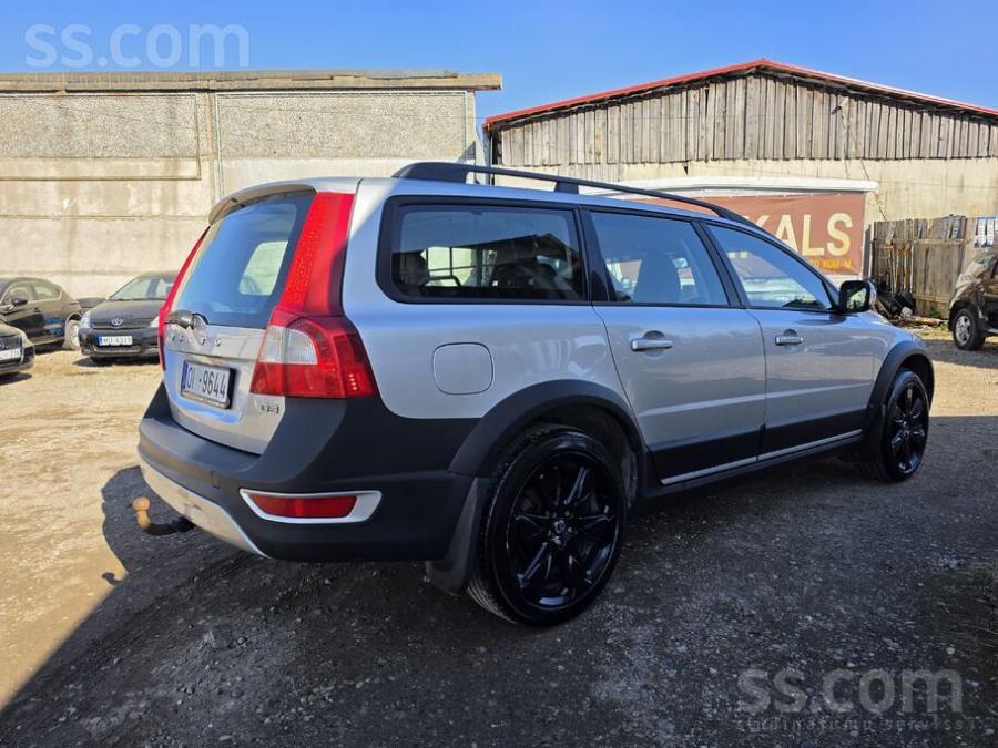 Pelēks Volvo XC70 2012 Rēzekne, ar dzinēja tilpumu 2.00 L un nobraukumu 0 tūkst. km par 7800 €, foto 7 vietnē AUTOMOTO.COM.LV
