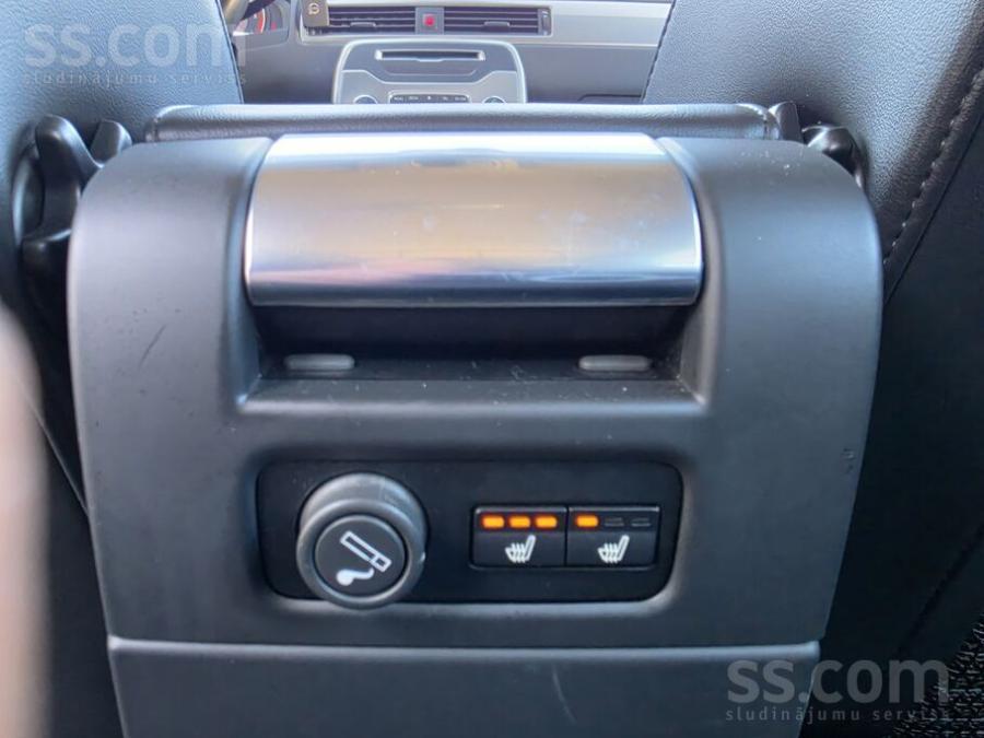 Pelēks Volvo XC70 2012 Rēzekne, ar dzinēja tilpumu 2.00 L un nobraukumu 0 tūkst. km par 7800 €, foto 24 vietnē AUTOMOTO.COM.LV