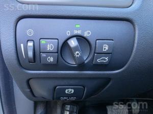 Pelēks Volvo XC70 2012 Rēzekne, ar dzinēja tilpumu 2.00 L un nobraukumu 0 tūkst. km par 7800 €, foto 25 vietnē AUTOMOTO.COM.LV