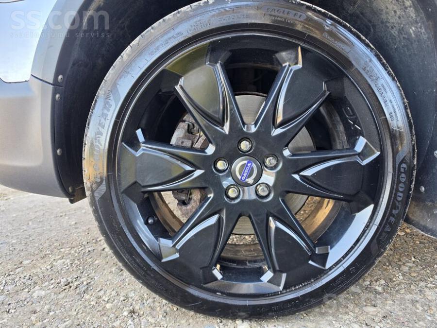 Pelēks Volvo XC70 2012 Rēzekne, ar dzinēja tilpumu 2.00 L un nobraukumu 0 tūkst. km par 7800 €, foto 30 vietnē AUTOMOTO.COM.LV