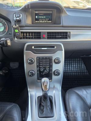 Pelēks Volvo XC70 2012 Rēzekne, ar dzinēja tilpumu 2.00 L un nobraukumu 0 tūkst. km par 7800 €, foto 34 vietnē AUTOMOTO.COM.LV