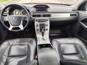 Grey Volvo XC70 2012 in Kaunas, with an engine capacity of 1.98 L and mileage of 280 thousand km for 8350 €, photo 8 on AUTOMOTO.COM.LV