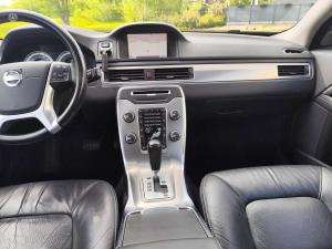 Pelēks Volvo XC70 2012 Kauņa, ar dzinēja tilpumu 1.98 L un nobraukumu 280 tūkst. km par 8350 €, foto 8 vietnē AUTOMOTO.COM.LV