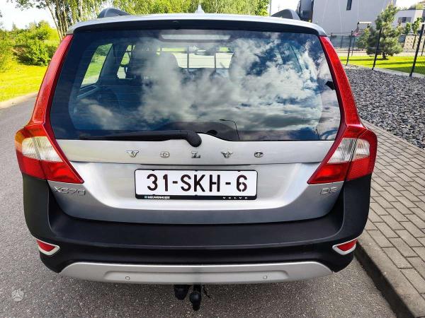 Pelēks Volvo XC70 2012 Kauņa, ar dzinēja tilpumu 1.98 L un nobraukumu 280 tūkst. km par 8345 €, foto 5 vietnē AUTOMOTO.COM.LV