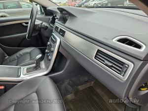 Pelēks Volvo XC70 2012 Tartu, ar dzinēja tilpumu 2.40 L un nobraukumu 227 tūkst. km par 8990 €, foto 14 vietnē AUTOMOTO.COM.LV