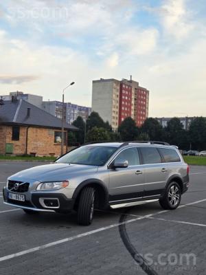 Pelēks Volvo XC70 2012 Rīga, ar dzinēja tilpumu 2.40 L un nobraukumu 258 tūkst. km par 9600 €, foto  vietnē AUTOMOTO.COM.LV