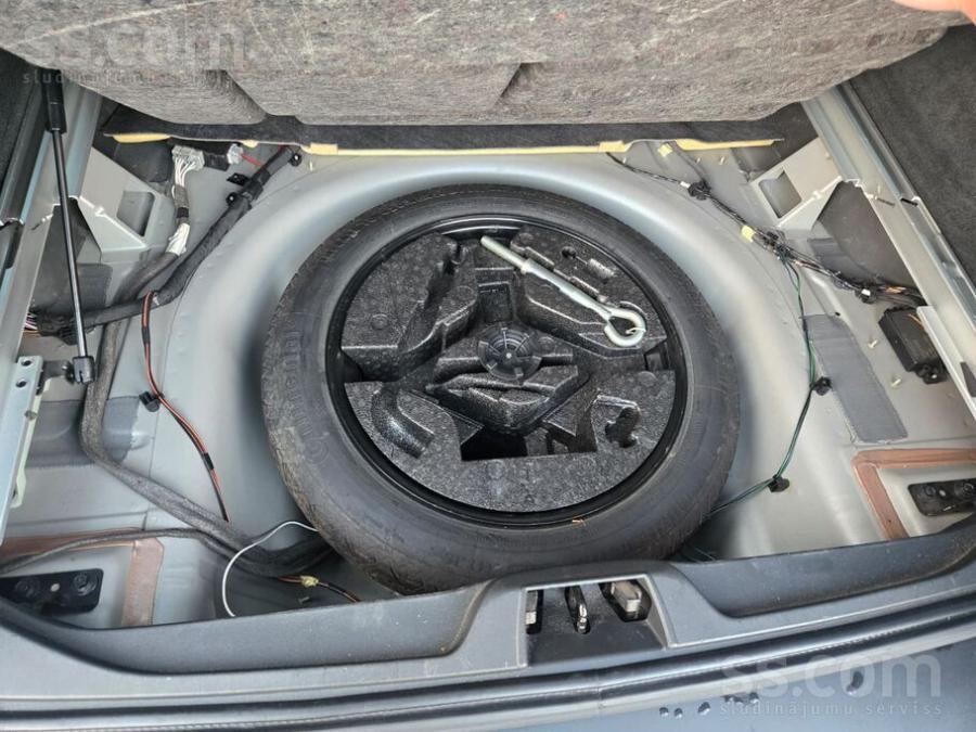 Pelēks Volvo XC70 2012 Rīga, ar dzinēja tilpumu 2.40 L un nobraukumu 258 tūkst. km par 9600 €, foto 7 vietnē AUTOMOTO.COM.LV