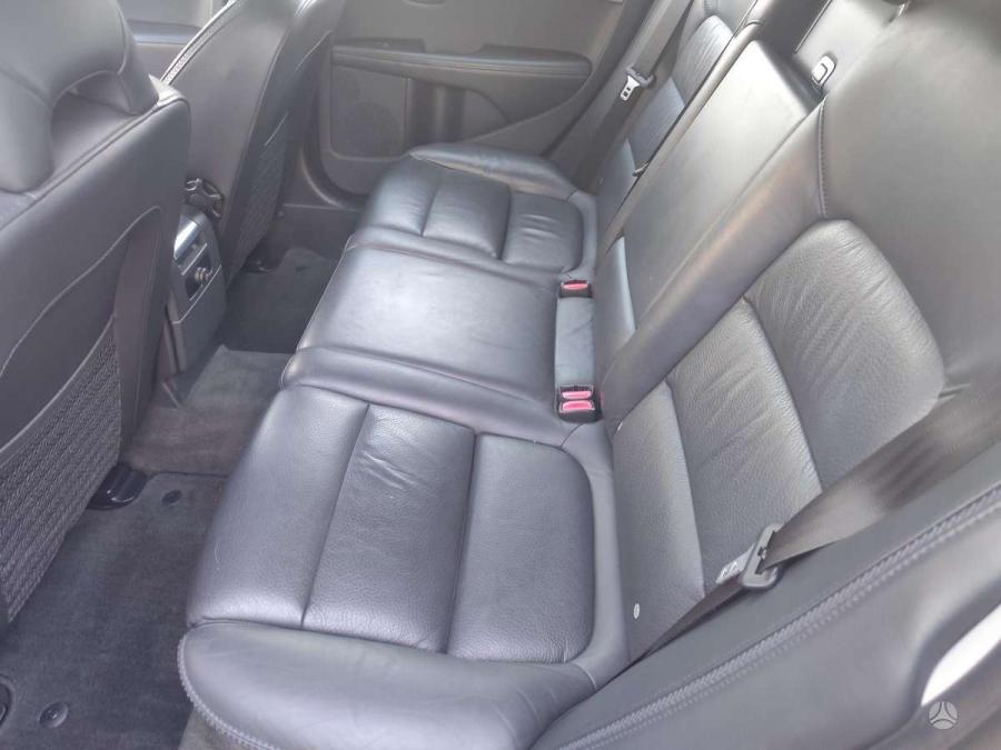 Pelēks Volvo XC70 2012 Kauņa, ar dzinēja tilpumu 1.98 L un nobraukumu 280 tūkst. km par 7999 €, foto 13 vietnē AUTOMOTO.COM.LV
