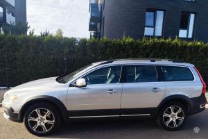 Pelēks Volvo XC70 2012 Kauņa, ar dzinēja tilpumu 2.40 L un nobraukumu 248 tūkst. km par 8650 €, foto  vietnē AUTOMOTO.COM.LV