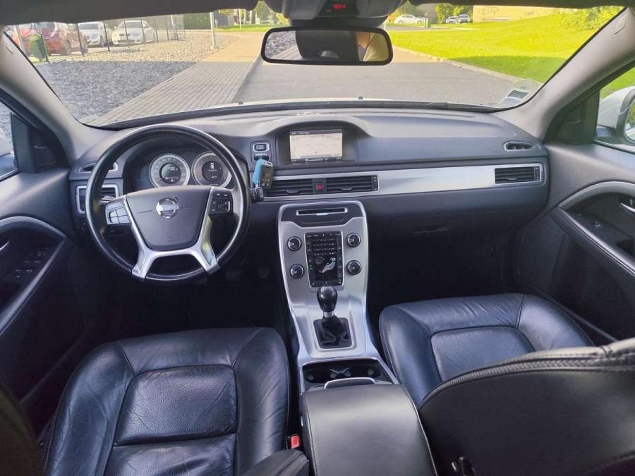 Pelēks Volvo XC70 2012 Kauņa, ar dzinēja tilpumu 2.40 L un nobraukumu 248 tūkst. km par 8650 €, foto 10 vietnē AUTOMOTO.COM.LV