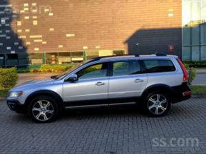 Pelēks Volvo XC70 2013 Jelgava, ar dzinēja tilpumu 2.40 L un nobraukumu 286 tūkst. km par 9990 €, foto 8 vietnē AUTOMOTO.COM.LV