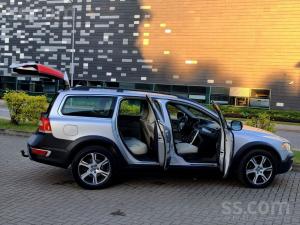 Pelēks Volvo XC70 2013 Jelgava, ar dzinēja tilpumu 2.40 L un nobraukumu 286 tūkst. km par 9990 €, foto 11 vietnē AUTOMOTO.COM.LV