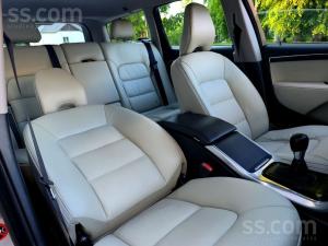 Pelēks Volvo XC70 2013 Jelgava, ar dzinēja tilpumu 2.40 L un nobraukumu 286 tūkst. km par 9990 €, foto 16 vietnē AUTOMOTO.COM.LV