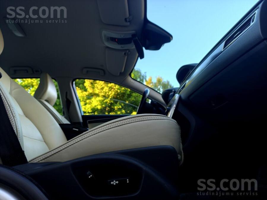 Pelēks Volvo XC70 2013 Jelgava, ar dzinēja tilpumu 2.40 L un nobraukumu 286 tūkst. km par 9990 €, foto 19 vietnē AUTOMOTO.COM.LV